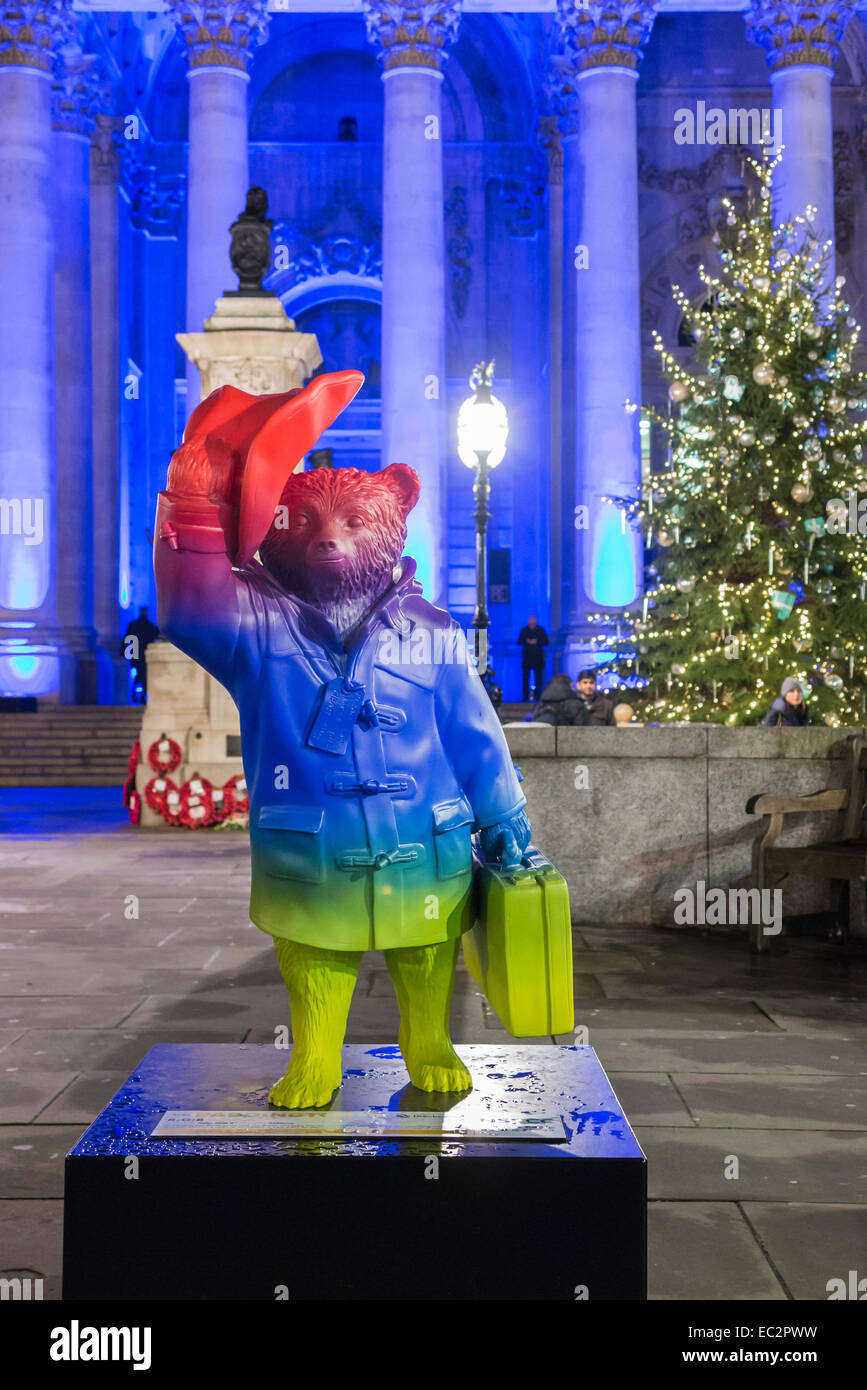 Paddington bear hi-res stock photography and images - Alamy