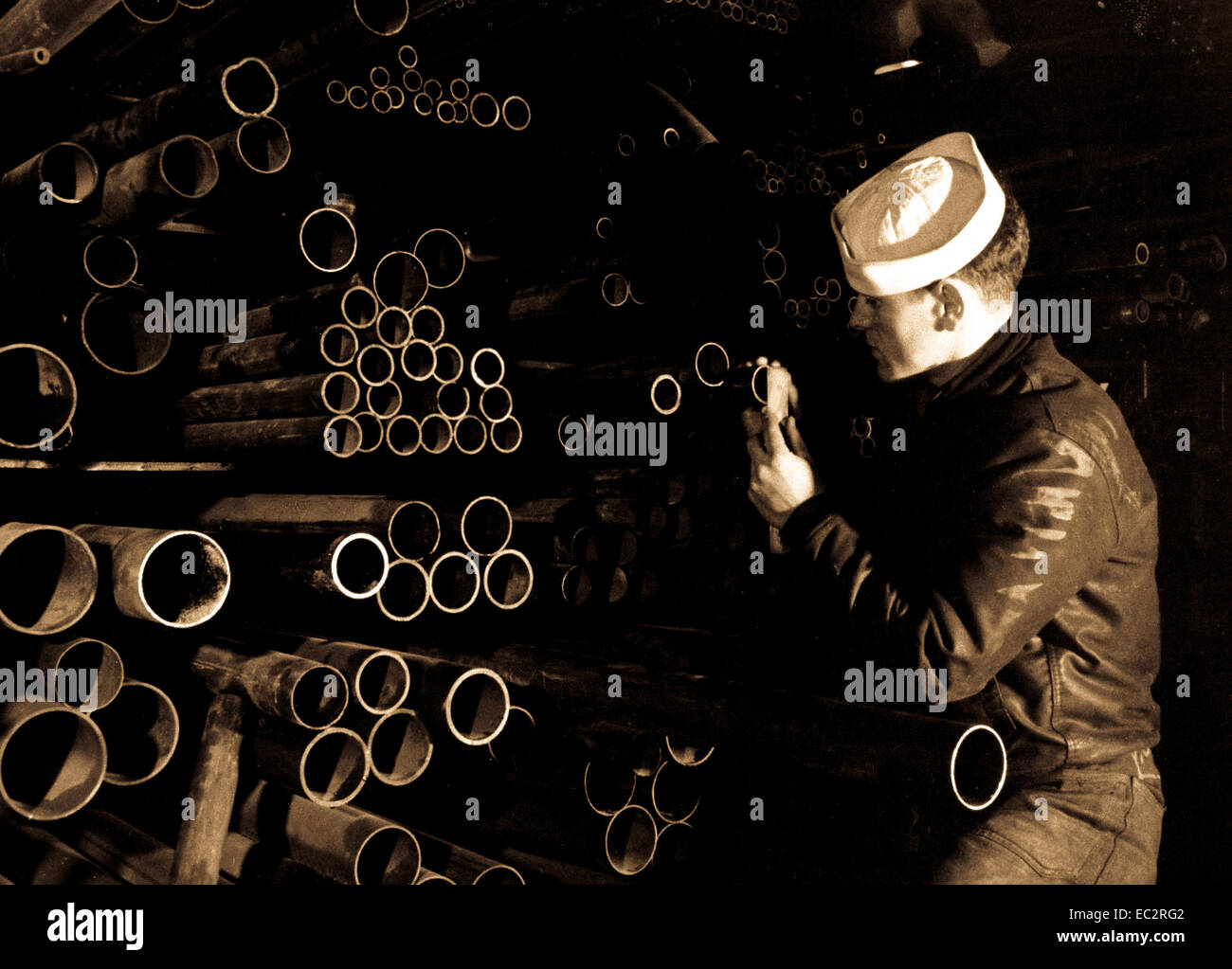 Marines checking hi-res stock photography and images - Alamy
