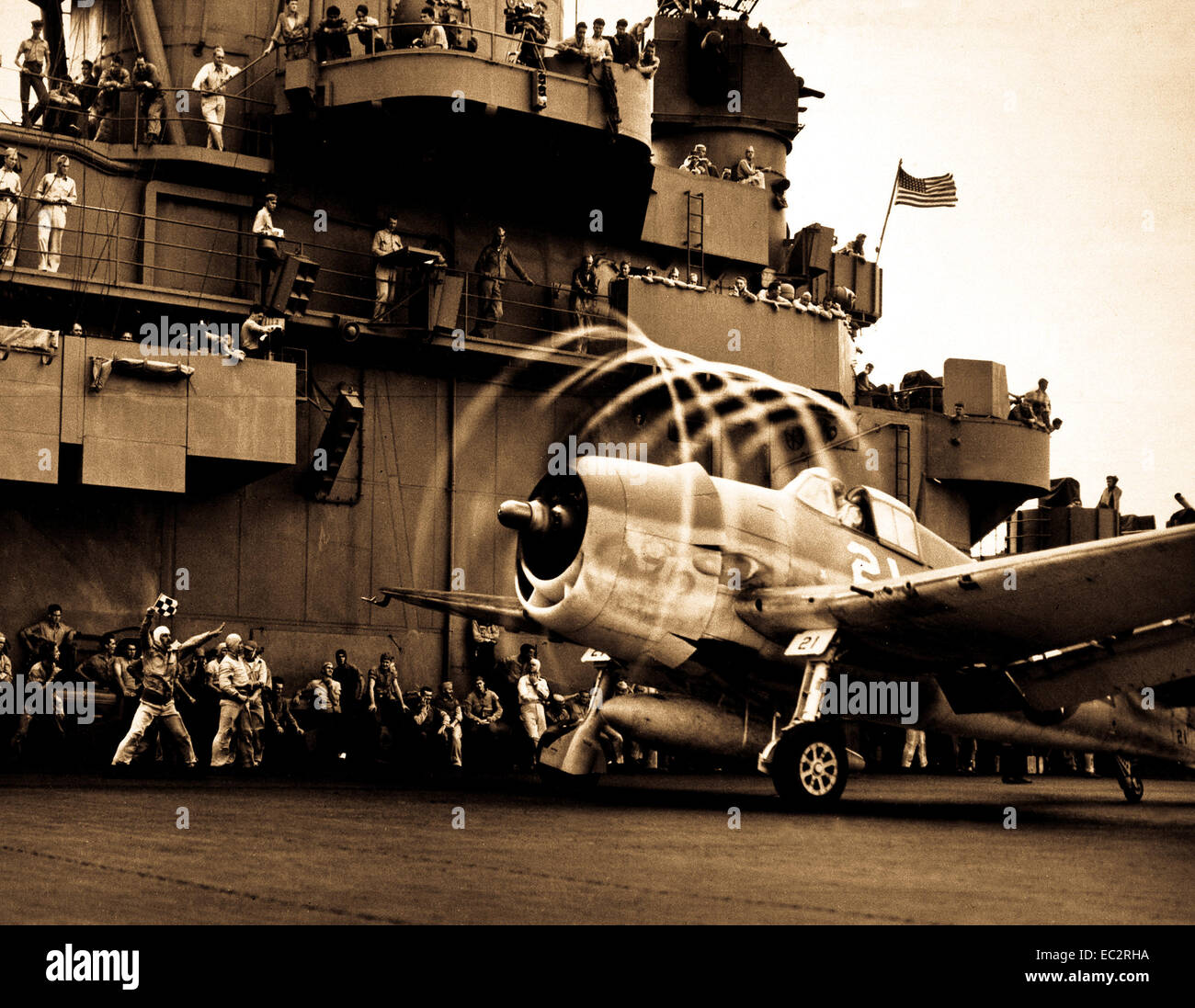 Aircraft rotating props hi-res stock photography and images - Alamy