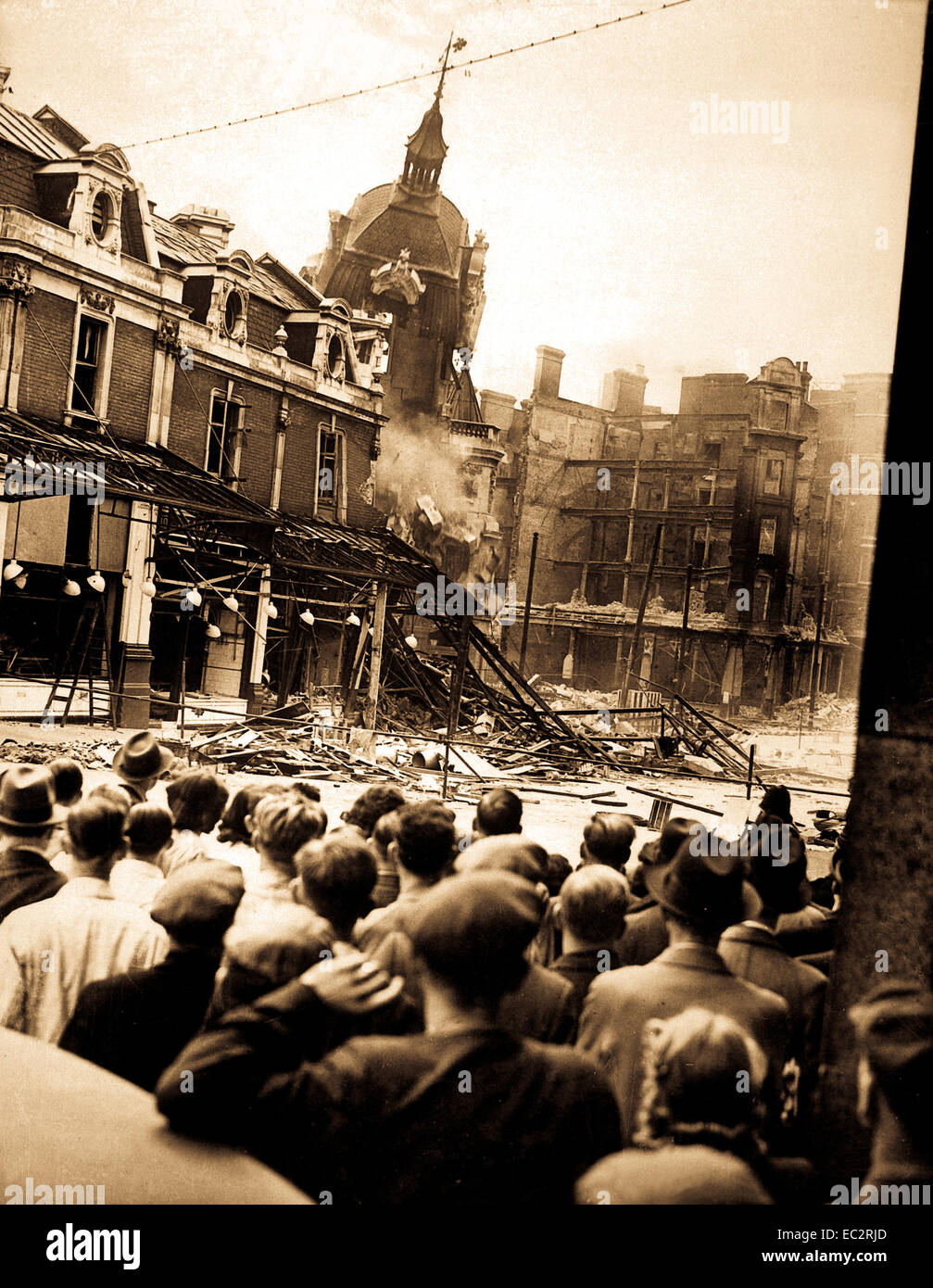 London air raid damage ww2 hi-res stock photography and images - Alamy