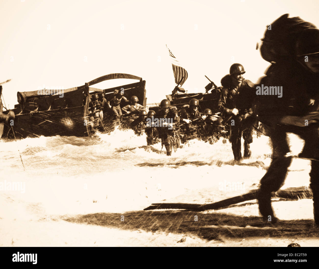 Higgins boat ww2 hi-res stock photography and images - Alamy