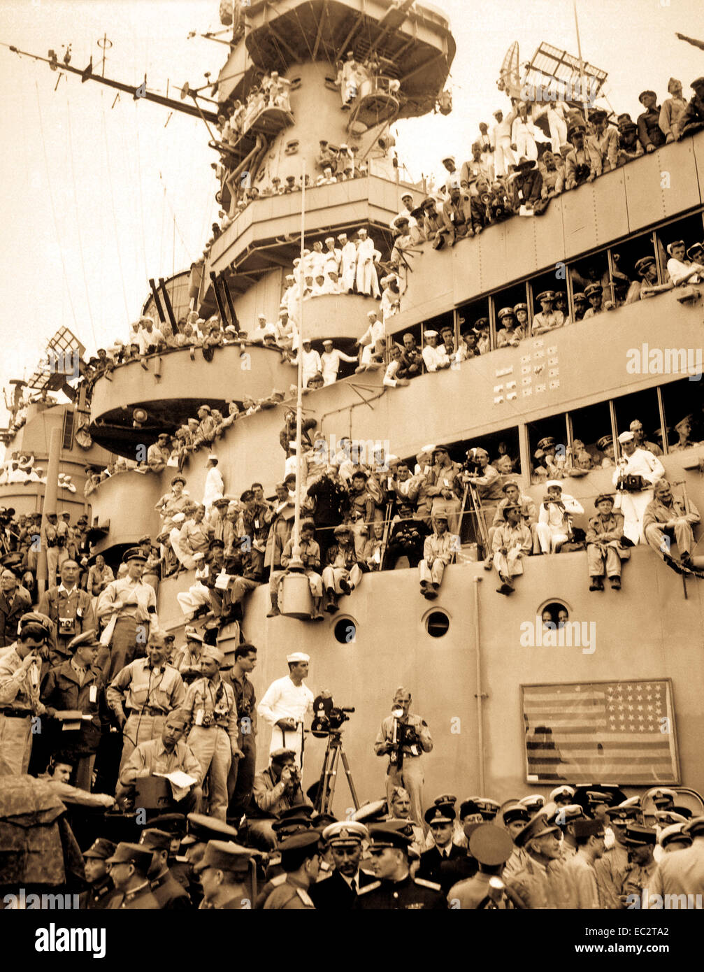 Ww2 japanese surrender document hi-res stock photography and images - Alamy