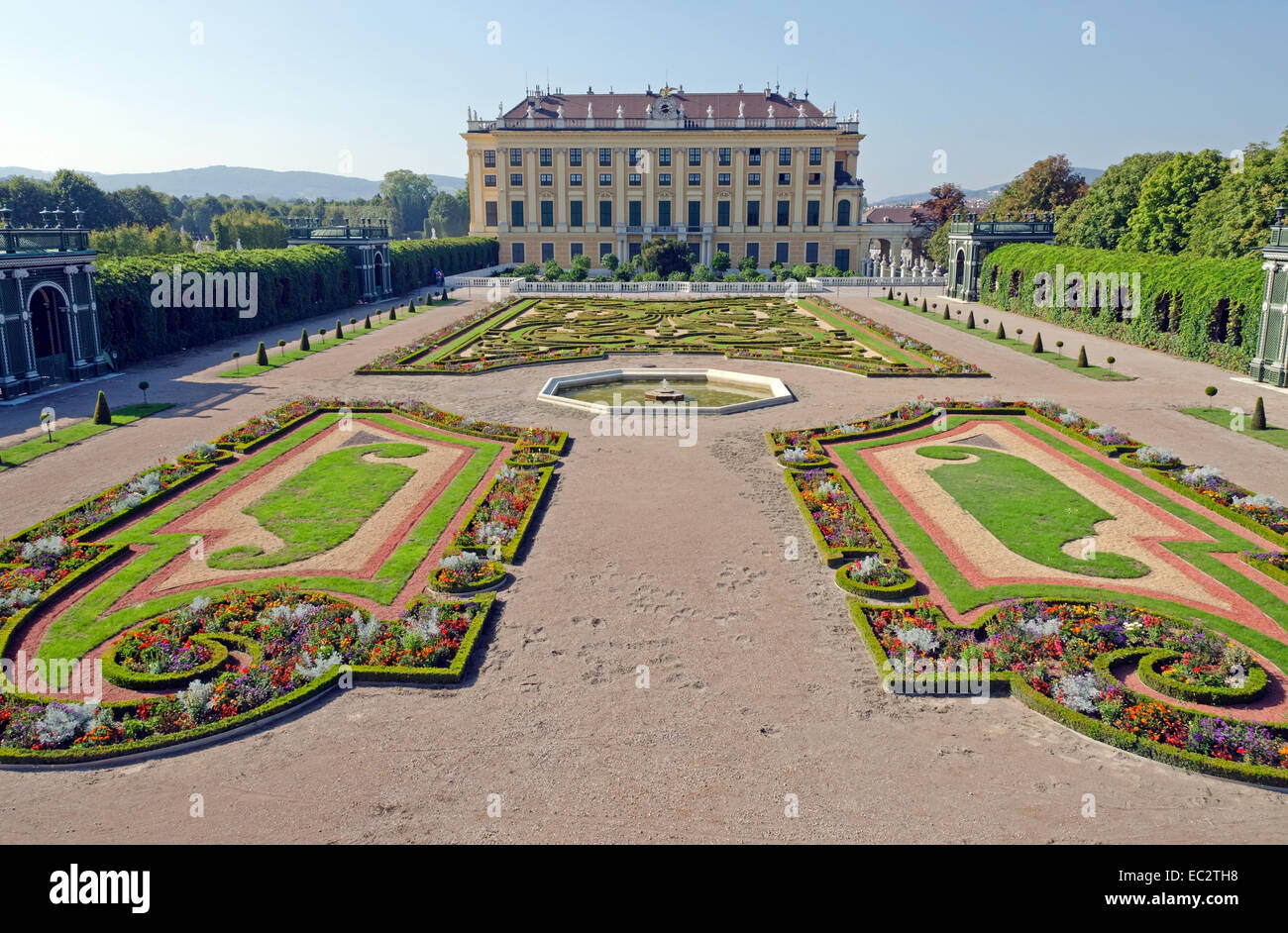 Crown prince privy garden of Schonbrunn Palace in Vienna Stock Photo ...