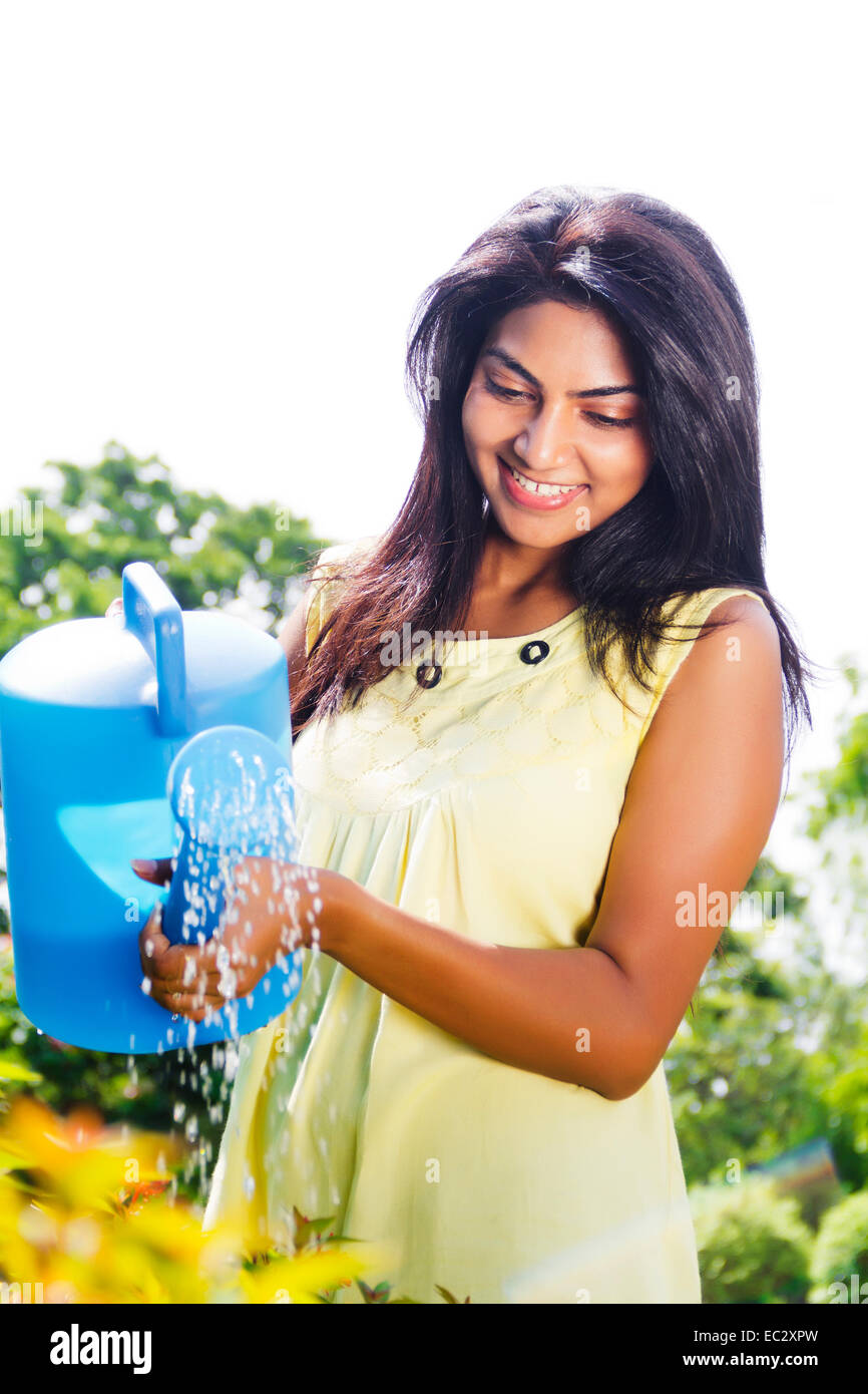 Garden lady hi-res stock photography and images - Alamy