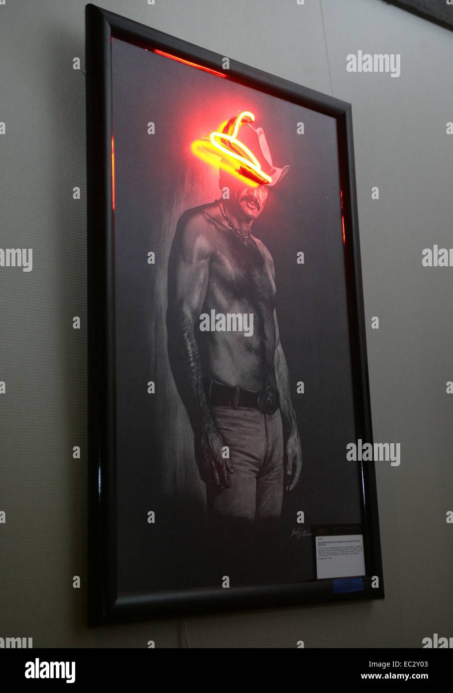 Las Vegas, Nevada, USA. 8th Dec, 2014. Burt Reynolds Illuminated Hat ...