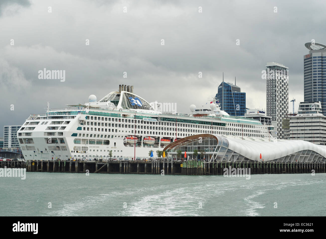 Auckland cruise ship terminal hi-res stock photography and images - Alamy