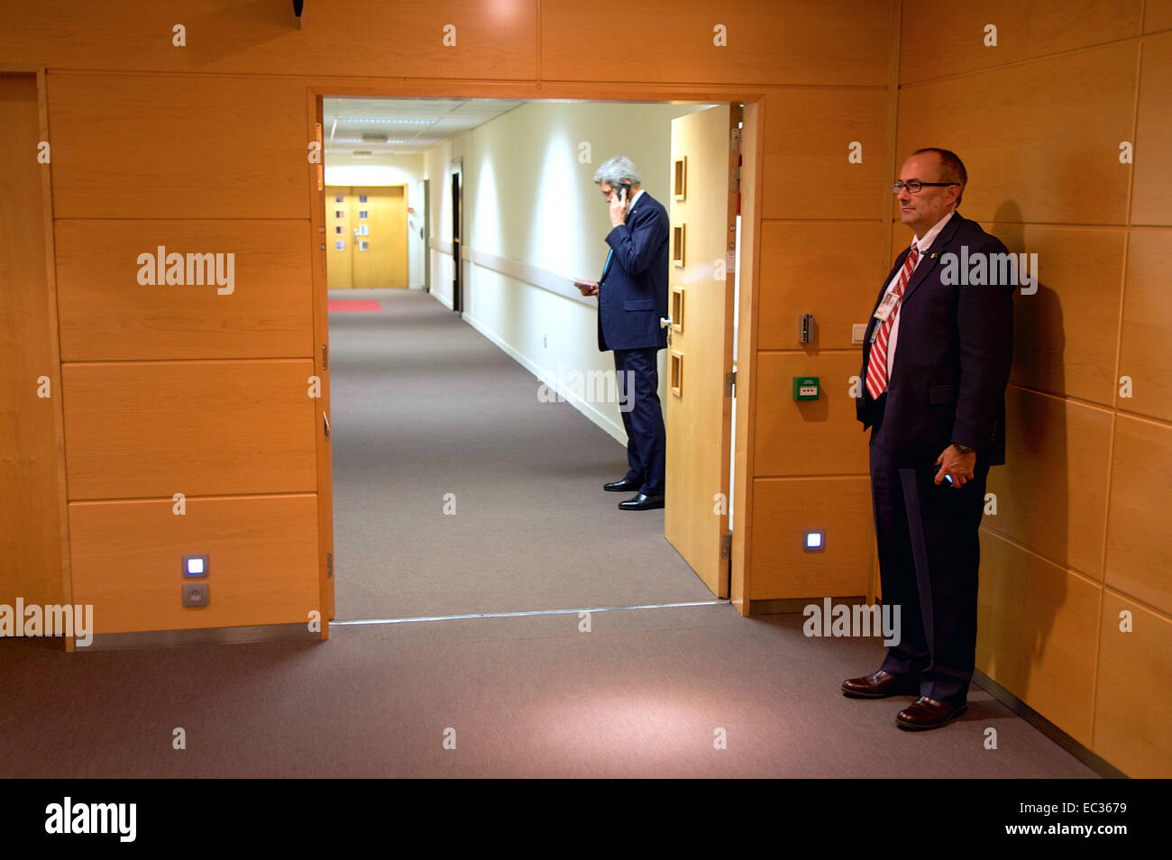 Diplomatic security service hi-res stock photography and images - Alamy
