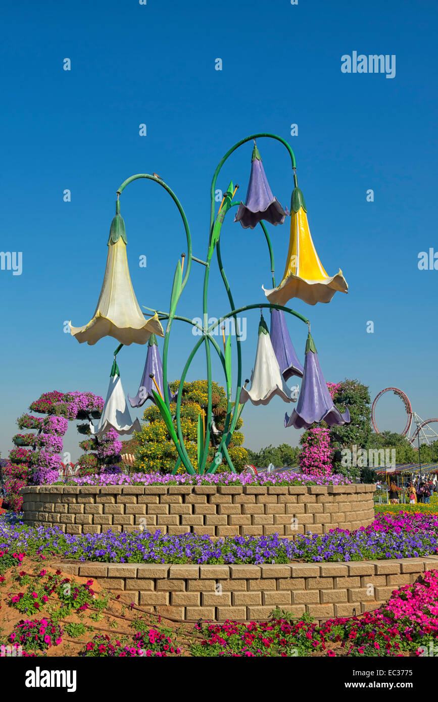 Dubai miracle garden wall of flowers hi-res stock photography and ...