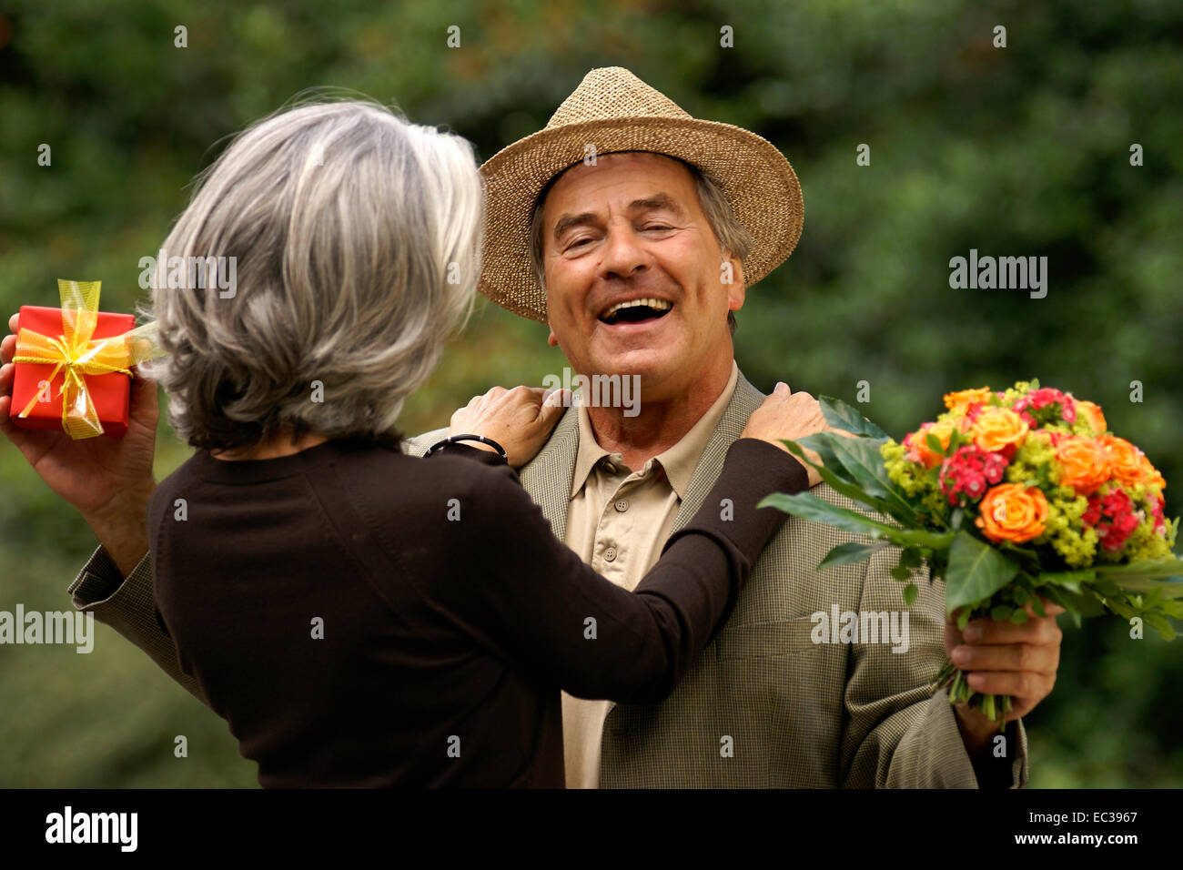 Older couple joke Stock Photo - Alamy
