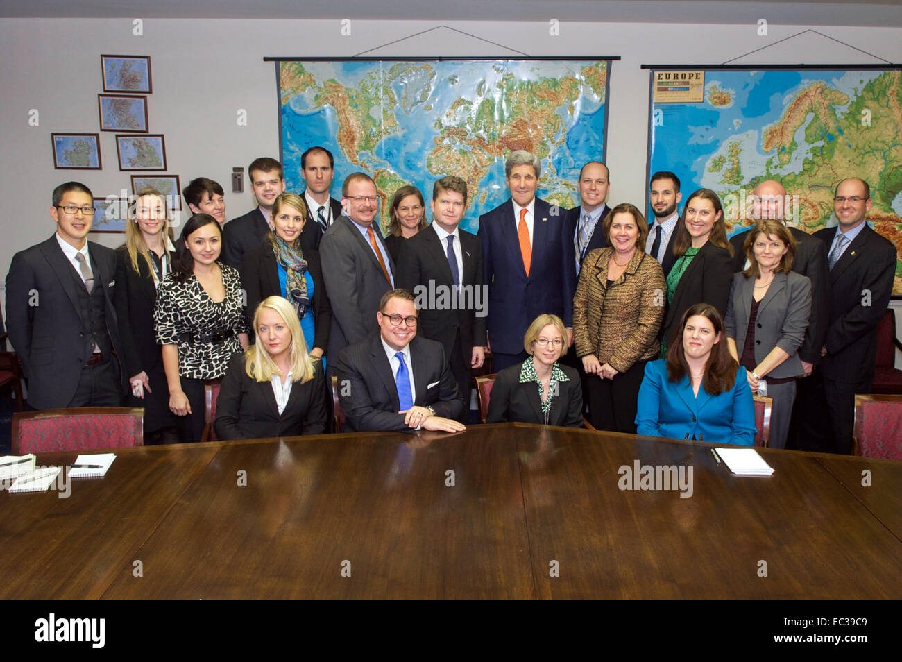 Ambassador to the united kingdom hi-res stock photography and images ...