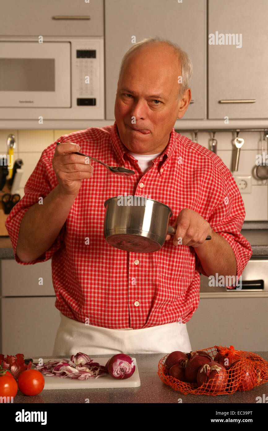 elderly man in kitchen Stock Photo - Alamy