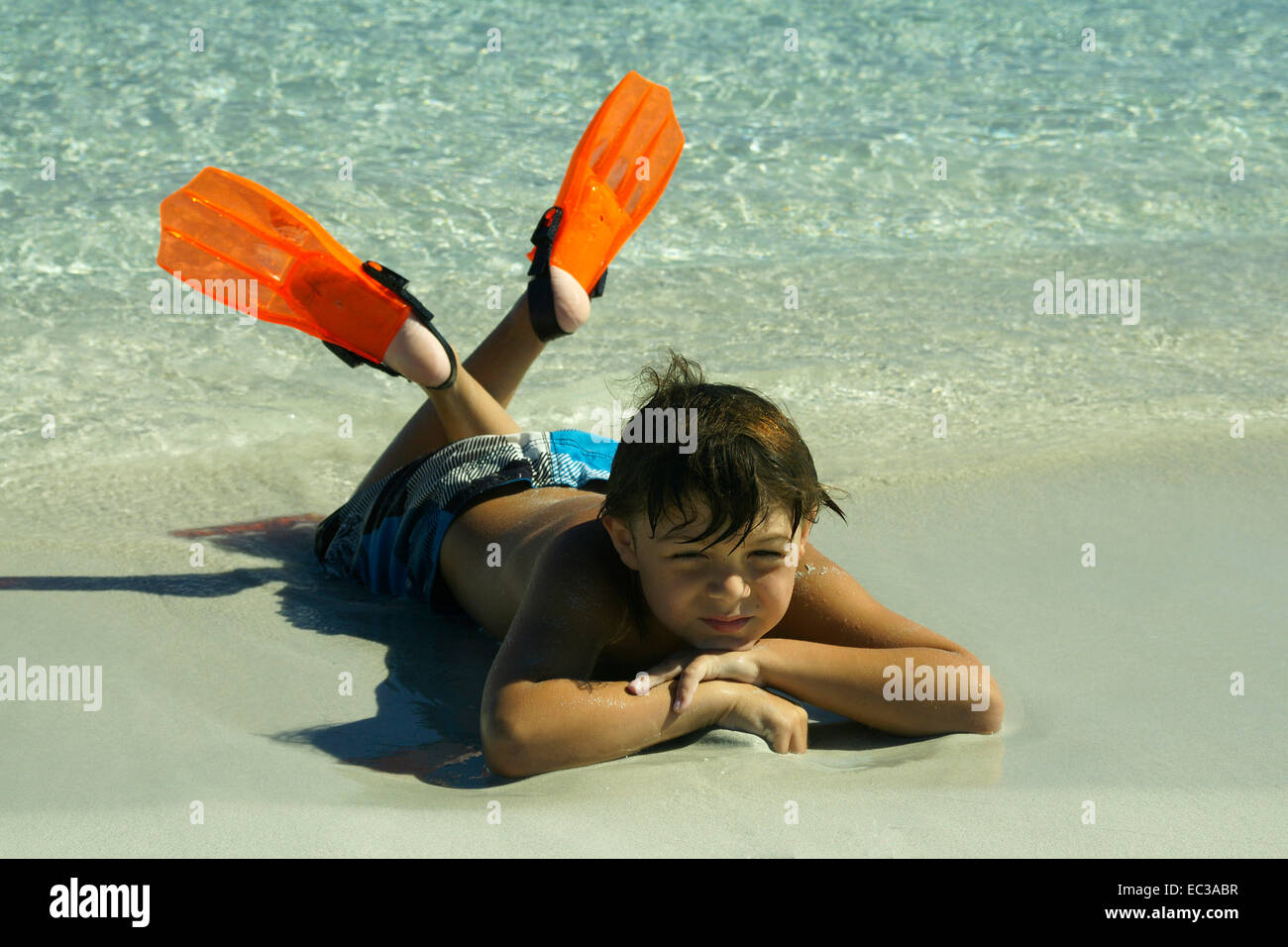 child at the beach Stock Photo - Alamy
