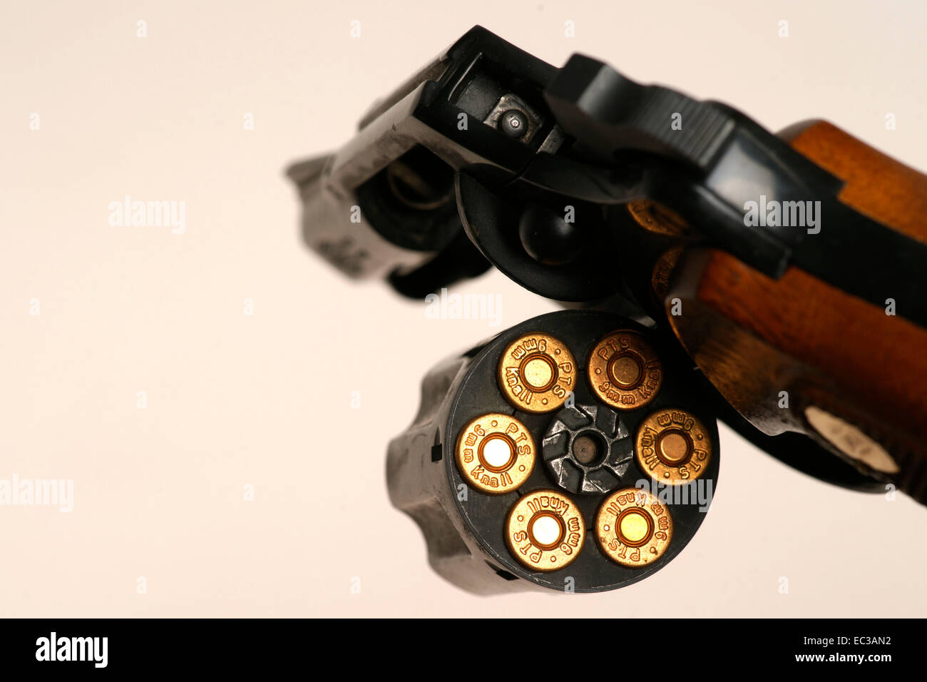 Weapon drum hi-res stock photography and images - Alamy