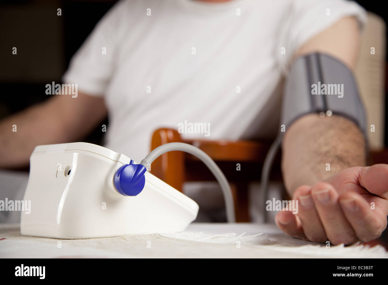 Blood pressure measurement hi-res stock photography and images - Alamy
