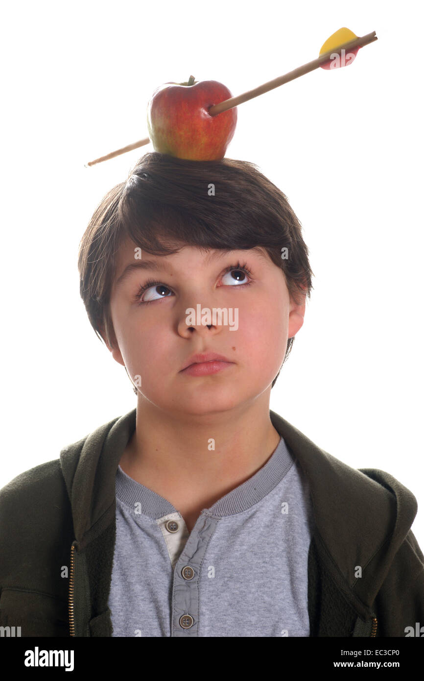 Boy with a apple on his head Stock Photo - Alamy