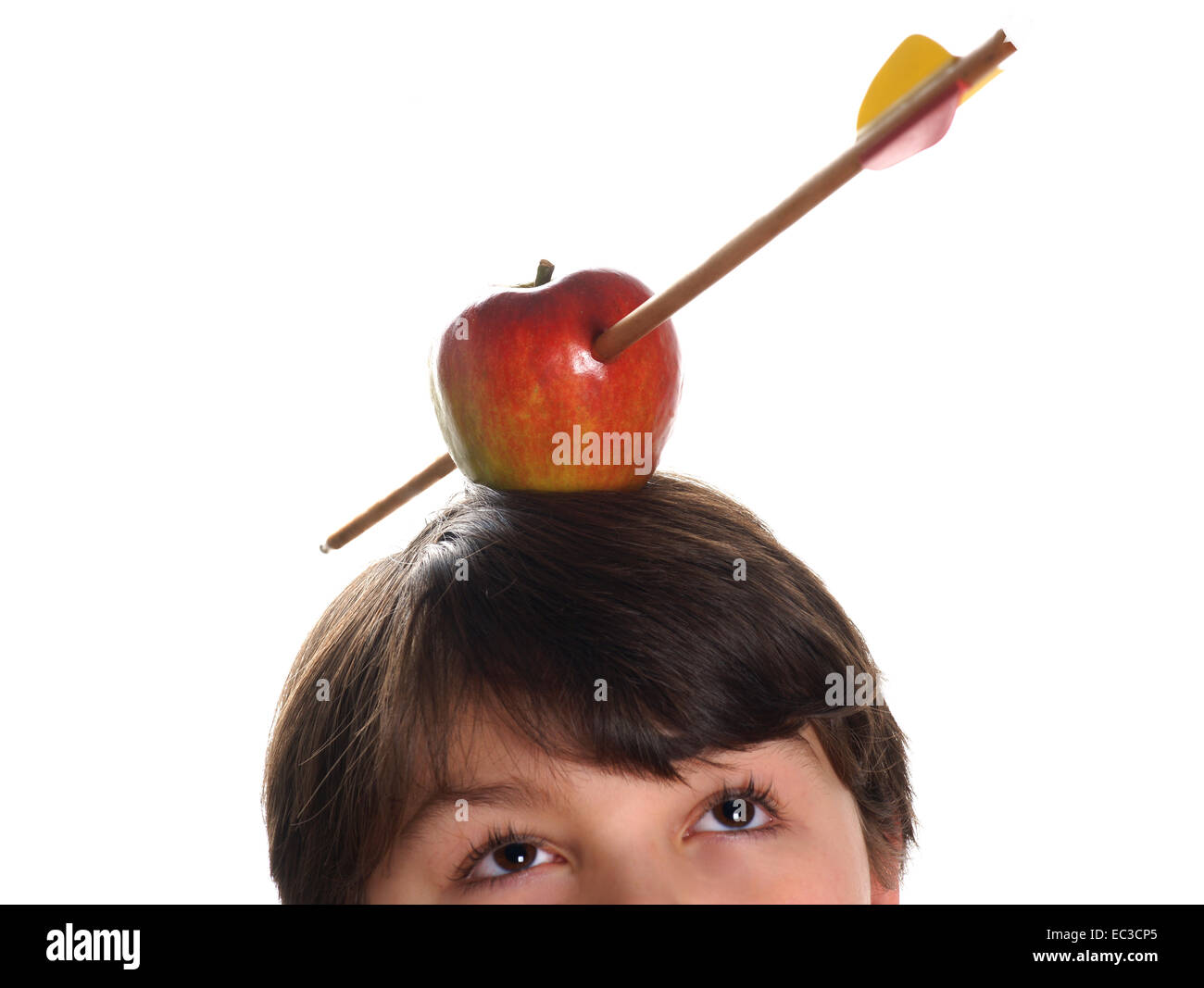 Boy with a apple on his head Stock Photo - Alamy