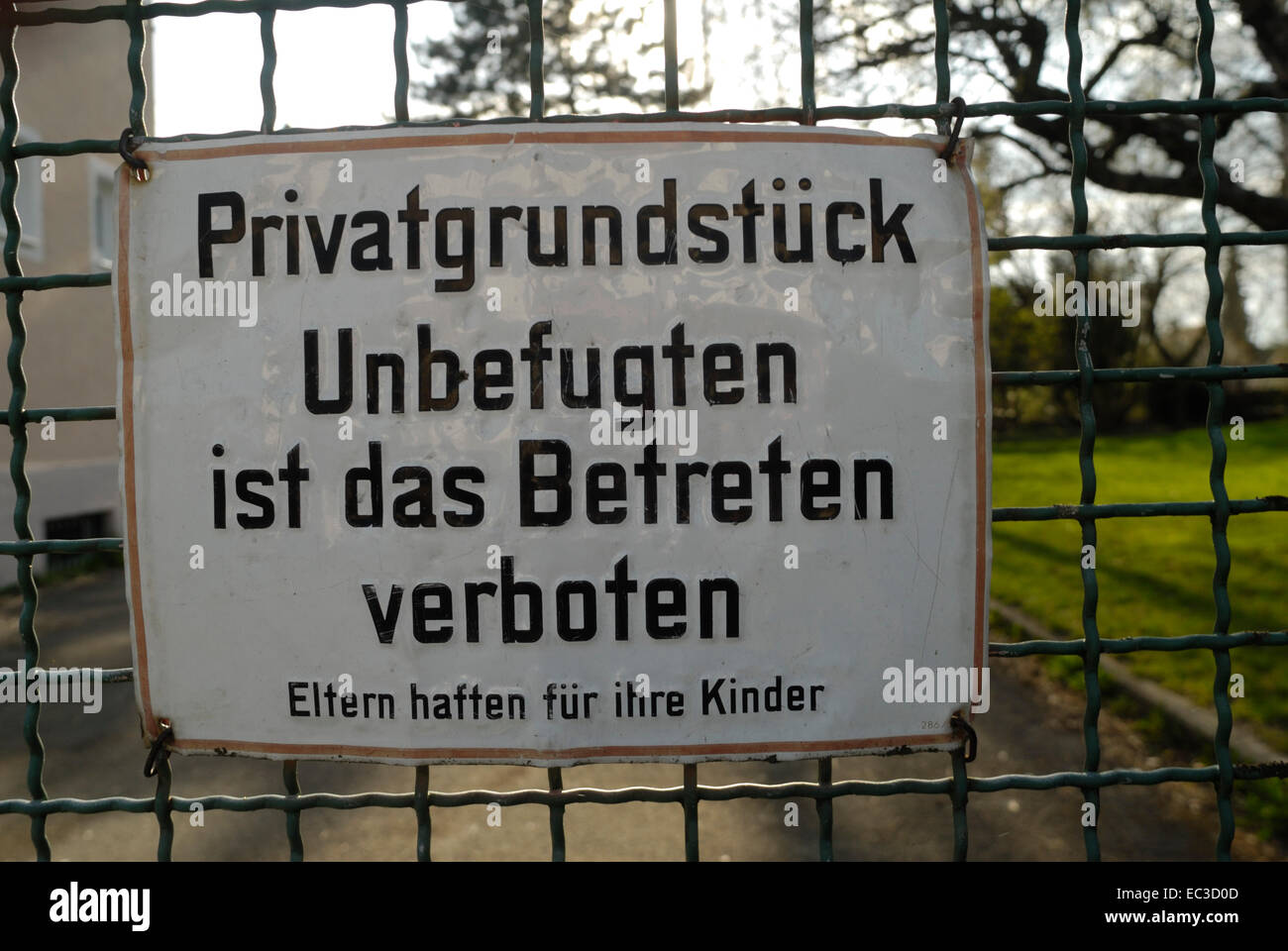 Sign Access Prohibited Stock Photo - Alamy