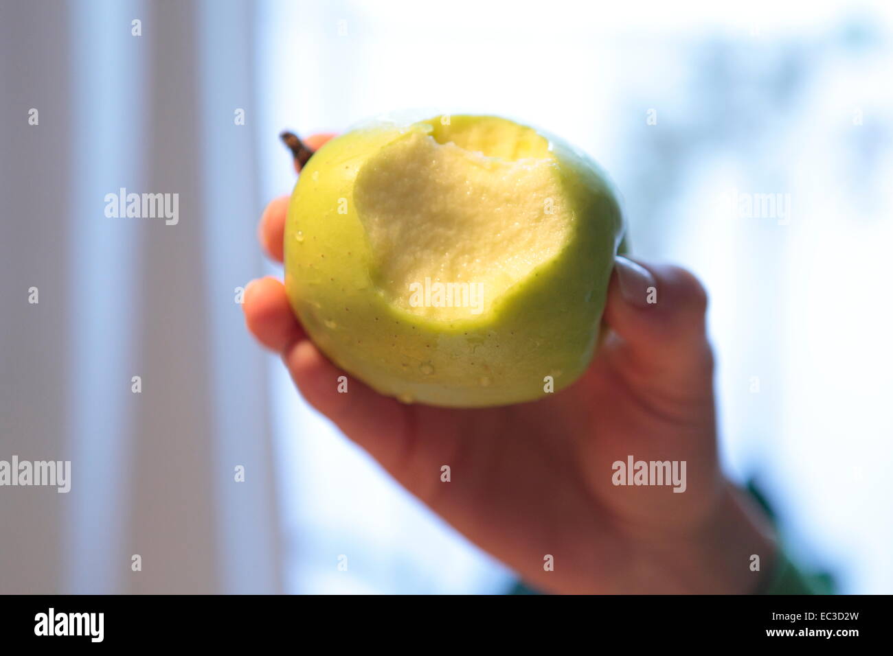 Bitten apple hi-res stock photography and images - Alamy