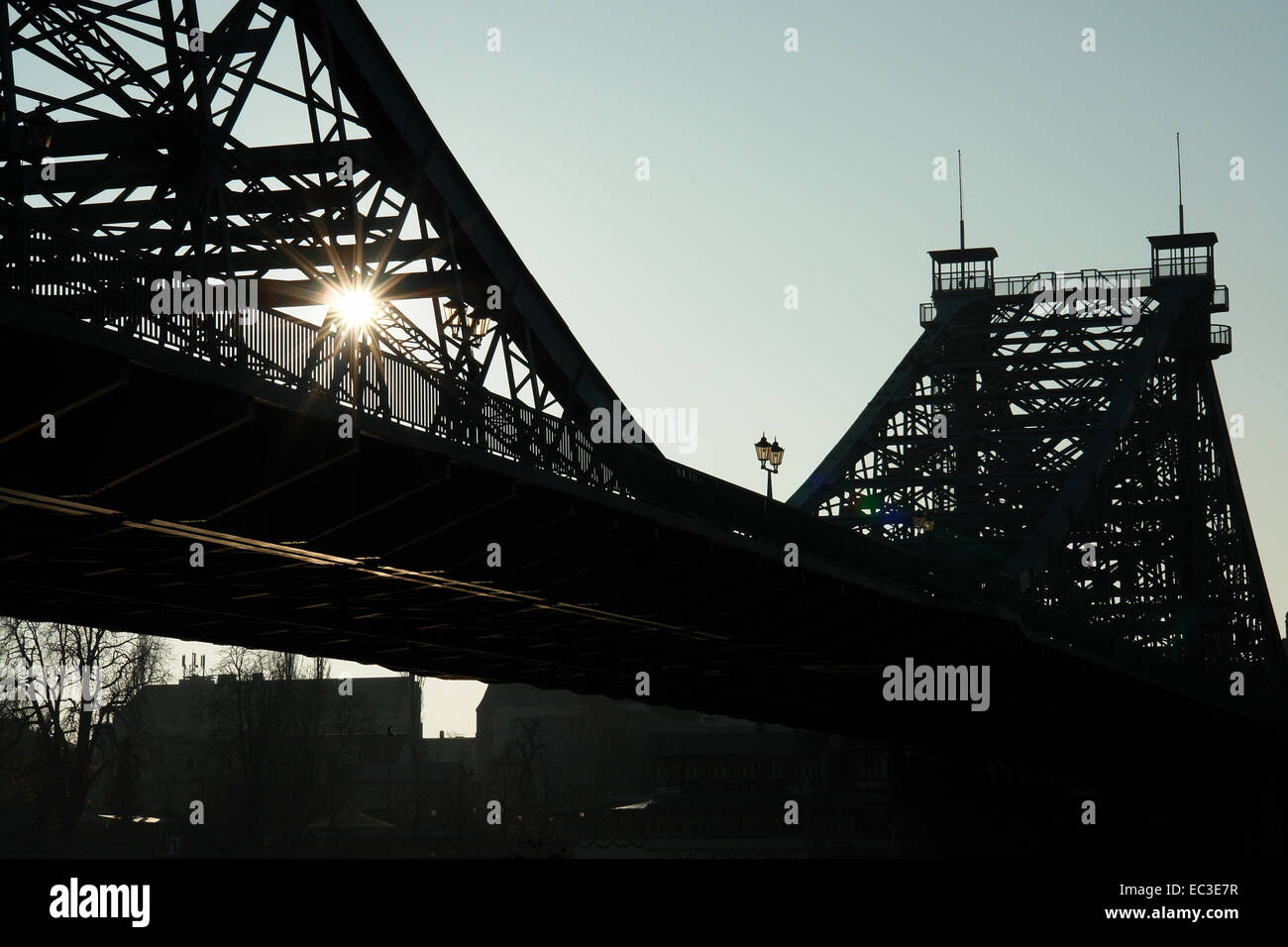 Bridges in dresden hi-res stock photography and images - Alamy