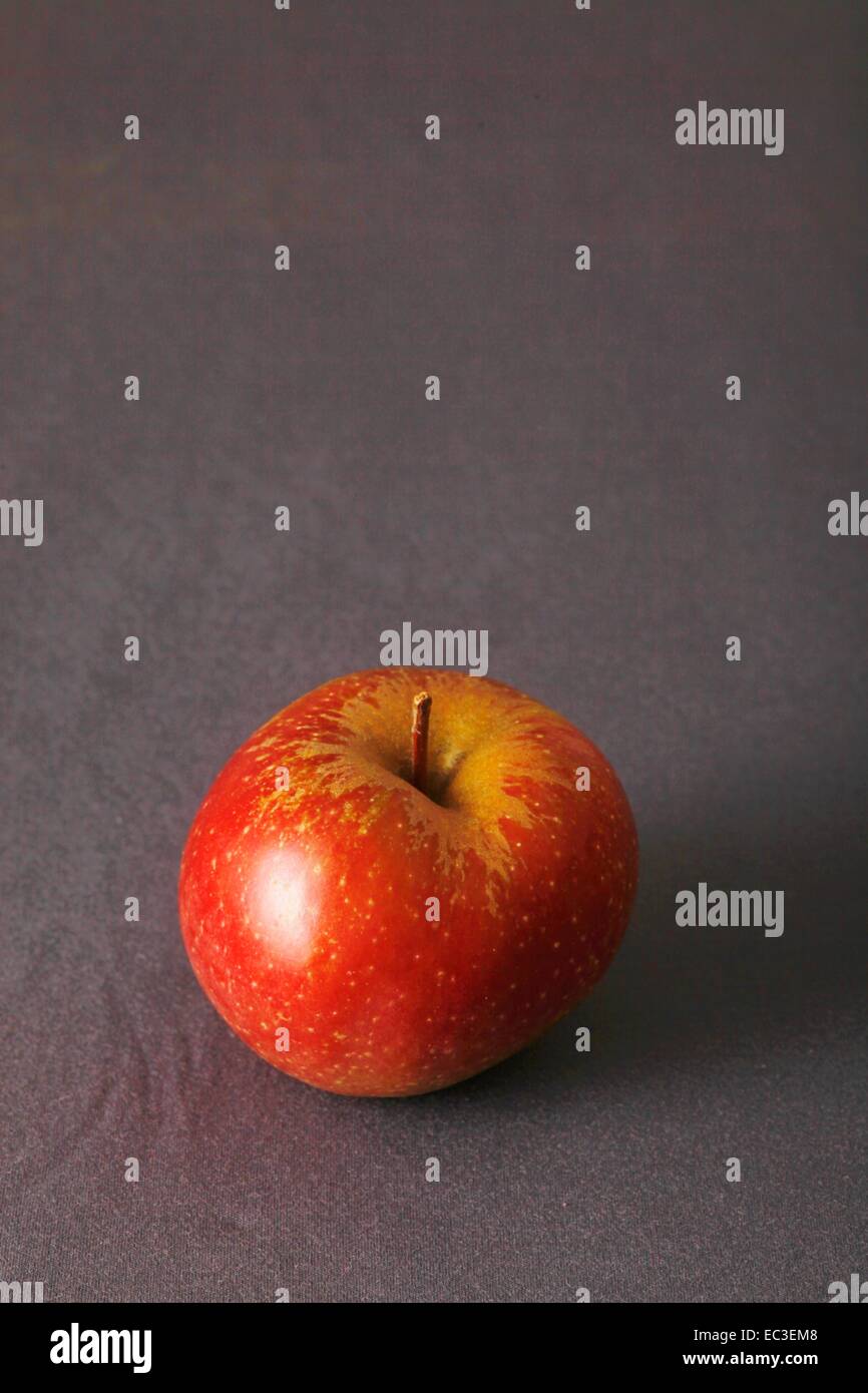 still life with apple Stock Photo - Alamy