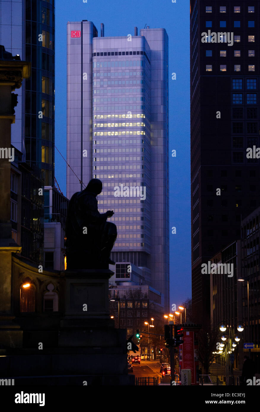 Silver tower hi-res stock photography and images - Alamy