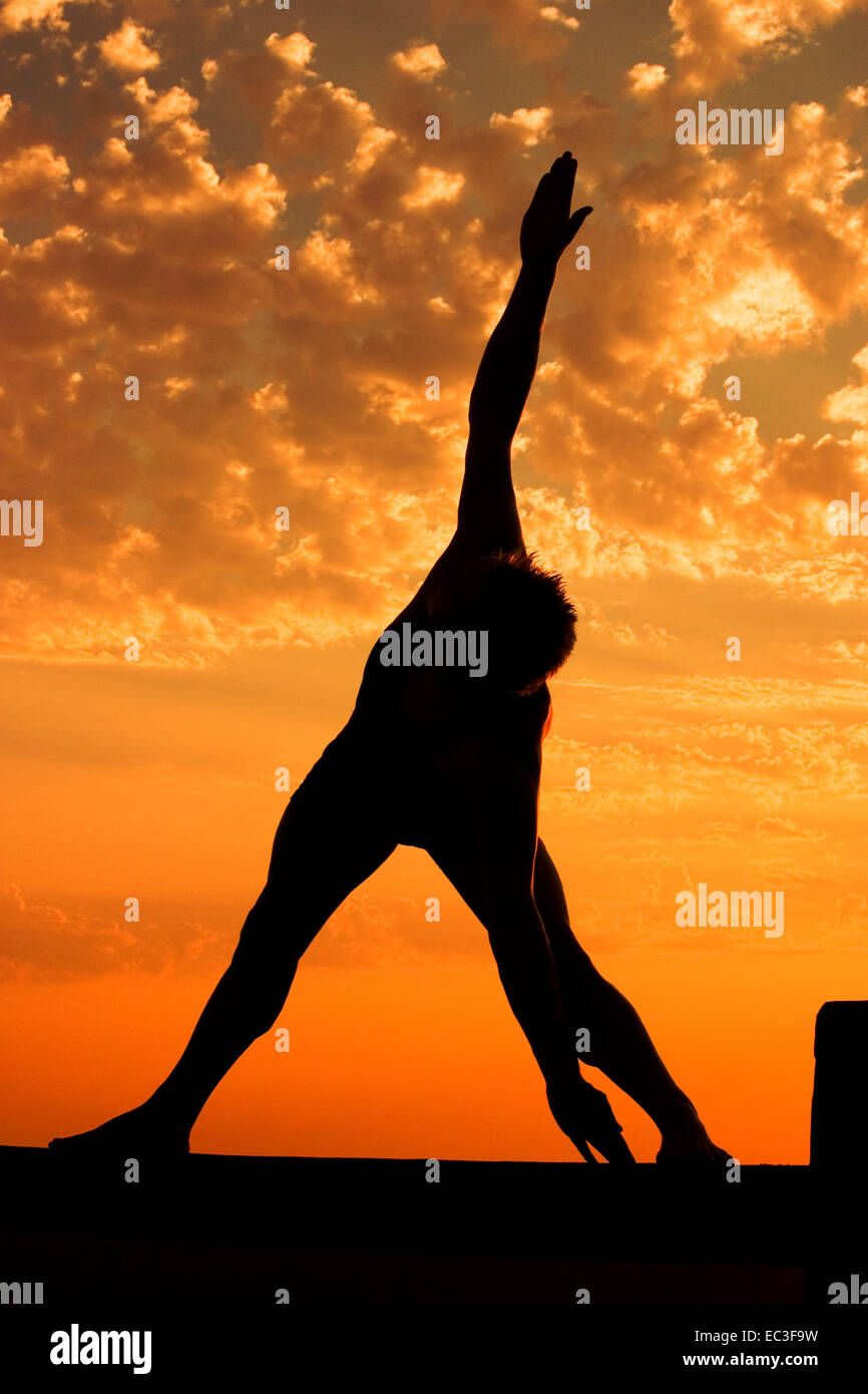 Shaddow man hi-res stock photography and images - Alamy