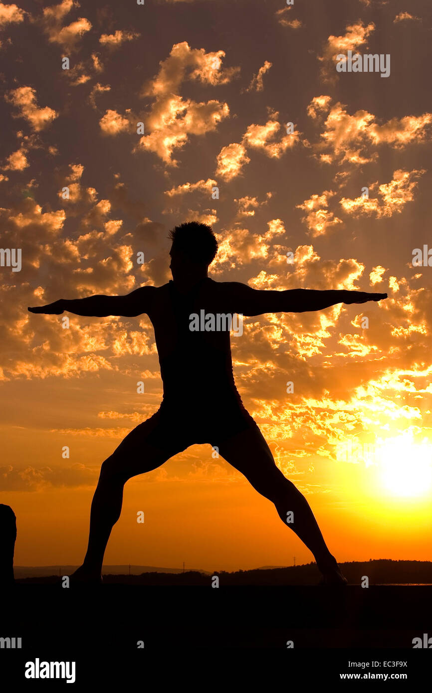 Shaddow man hi-res stock photography and images - Alamy