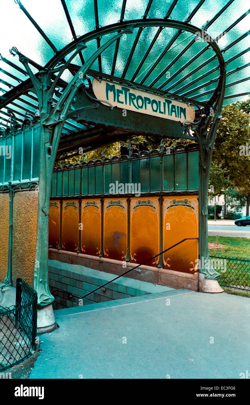 Metro Entrance, Paris, France Stock Photo - Alamy