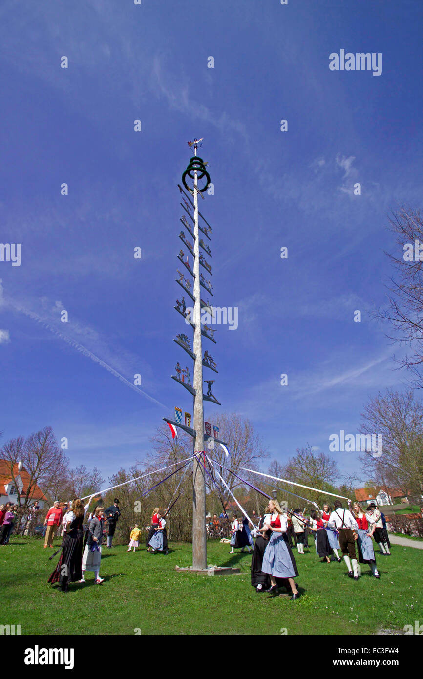 Dance around the Maypole Stock Photo - Alamy