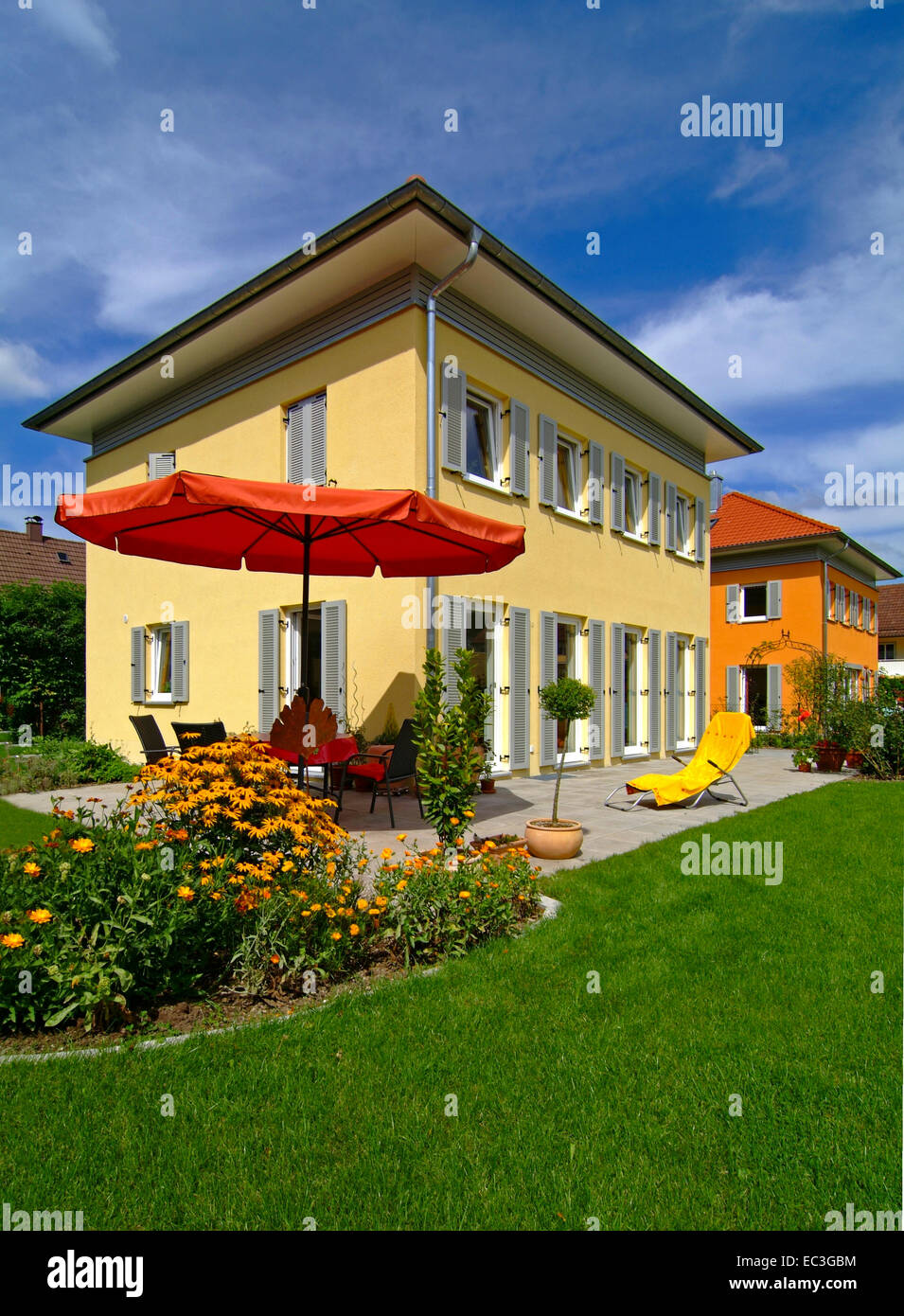 The inhabited silence of the houses hi-res stock photography and images ...