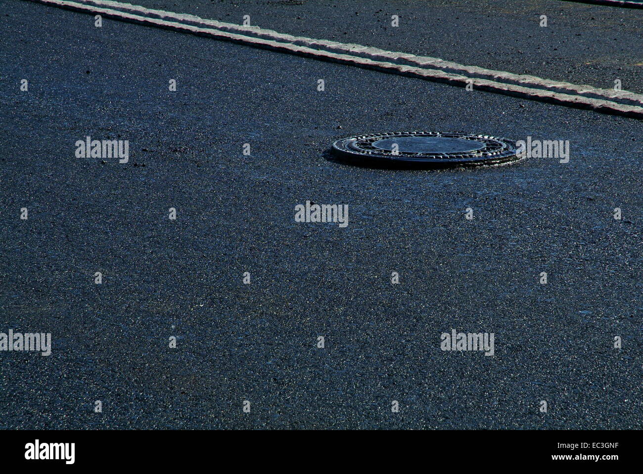 Street, Gully Cover Stock Photo - Alamy