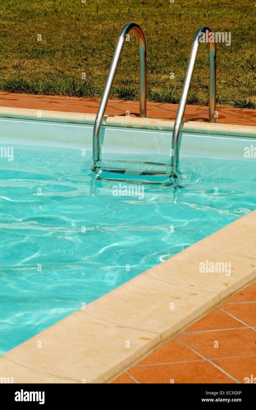 Swimmer ladder hi-res stock photography and images - Alamy