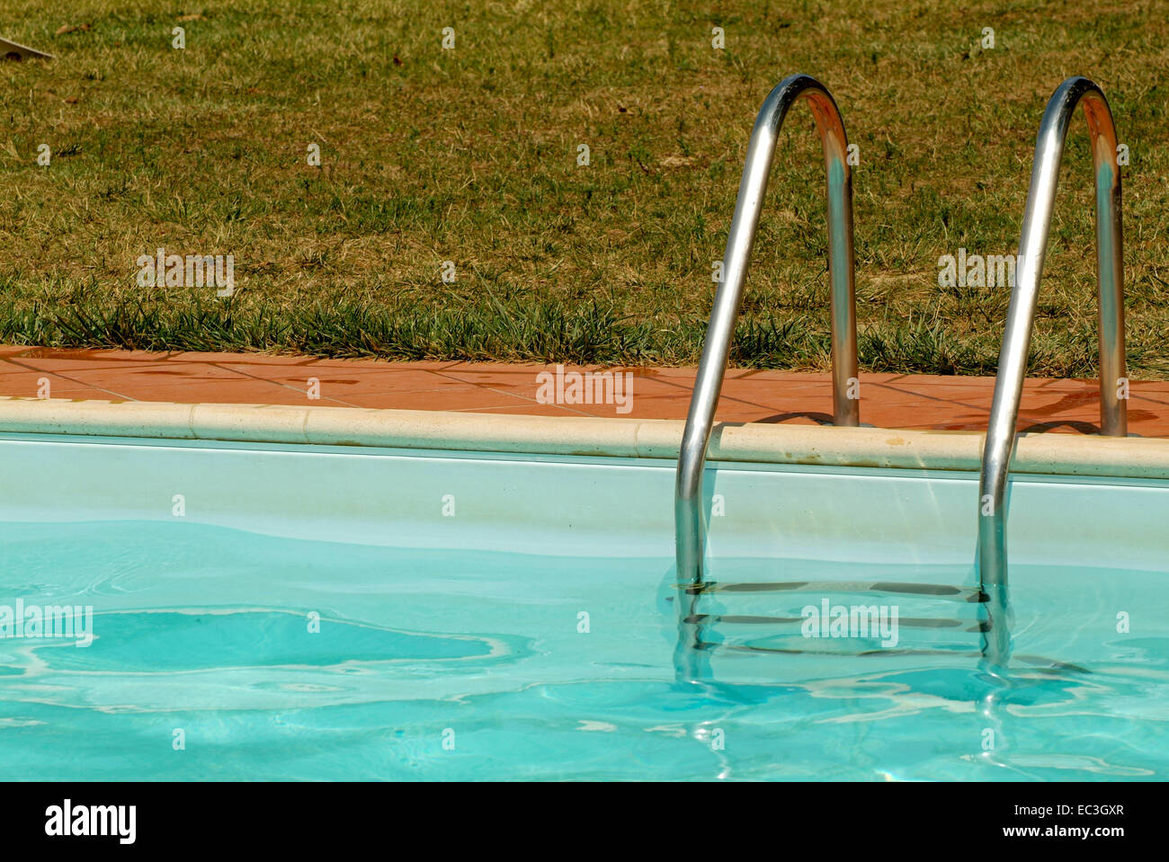 Swimmer ladder hi-res stock photography and images - Alamy