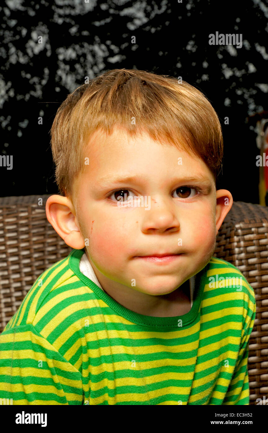 Little humans hi-res stock photography and images - Alamy