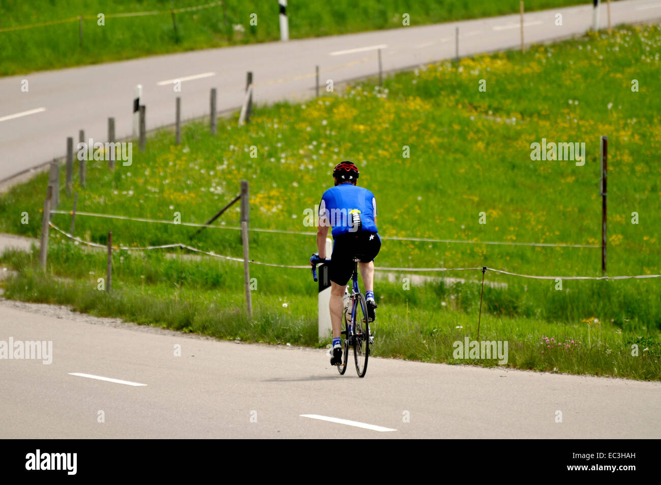 Cyclist wheeler hi-res stock photography and images - Alamy