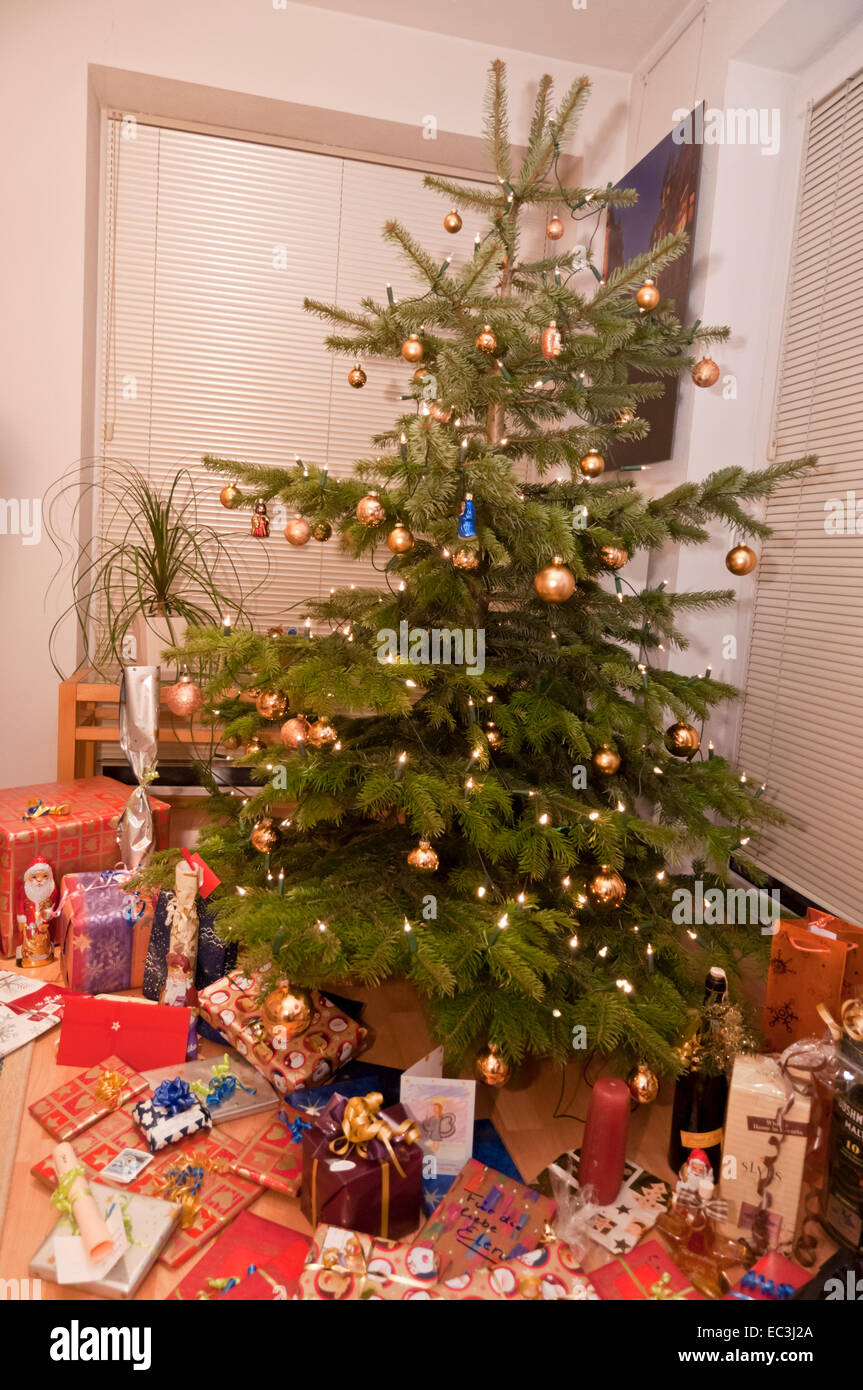 Nationwide consumption festival hi-res stock photography and images - Alamy