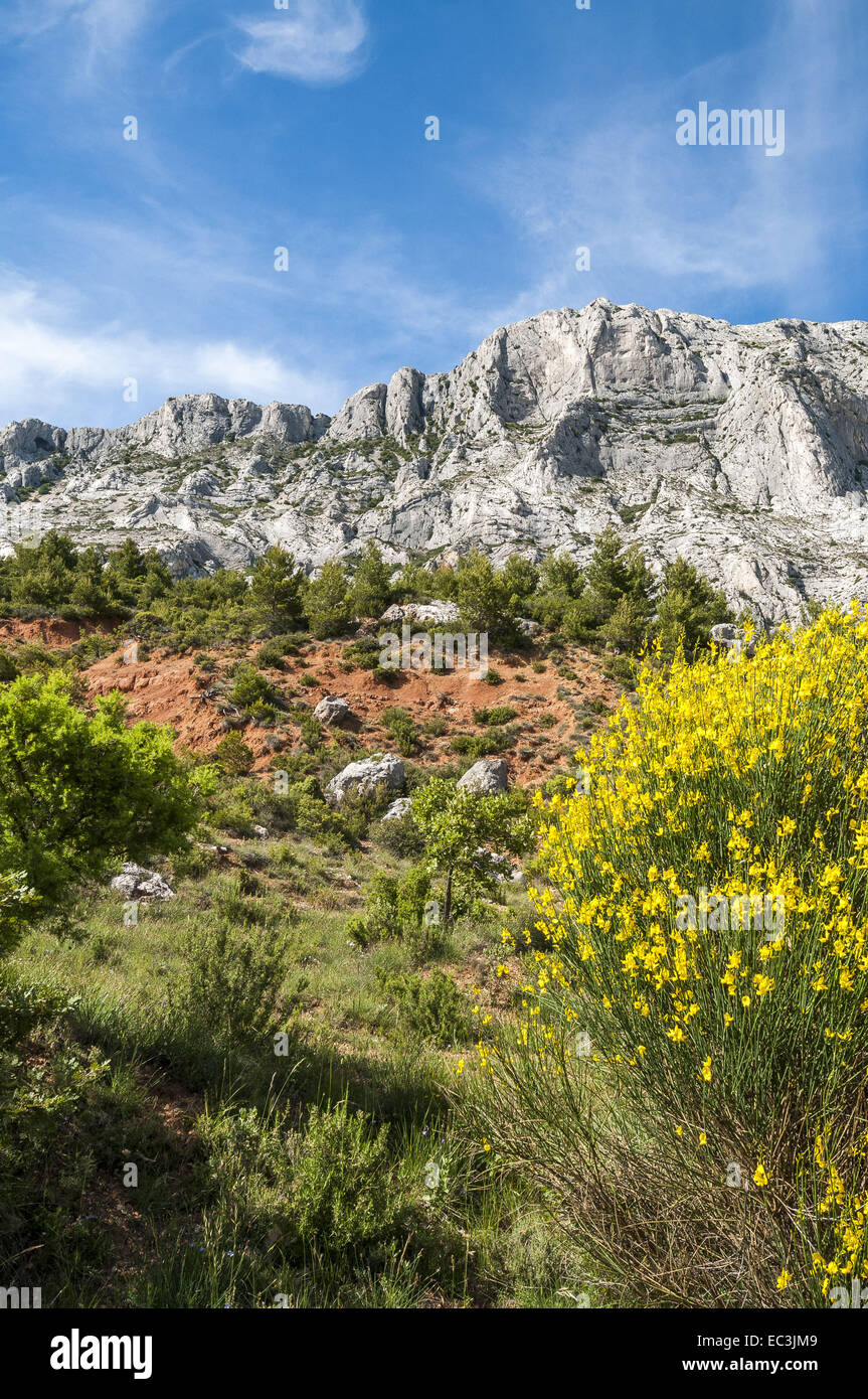 Saint mont victoire hi-res stock photography and images - Alamy