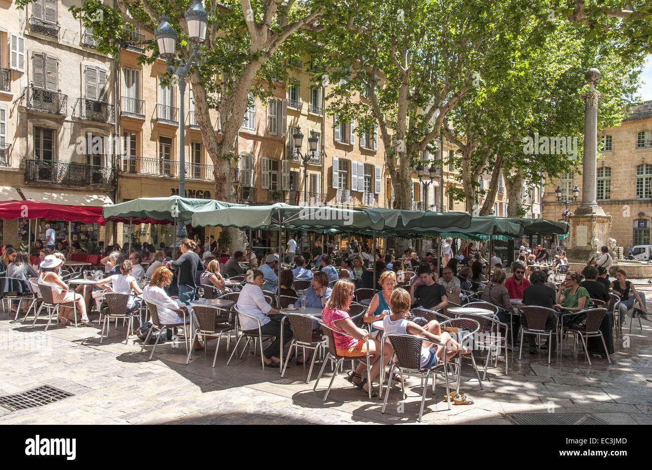 cafe in france Stock Photo - Alamy