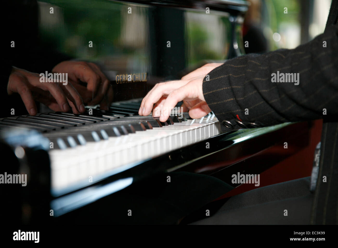 Piano Playing Stock Photo - Alamy Piano Playing Stock Photo - Alamy