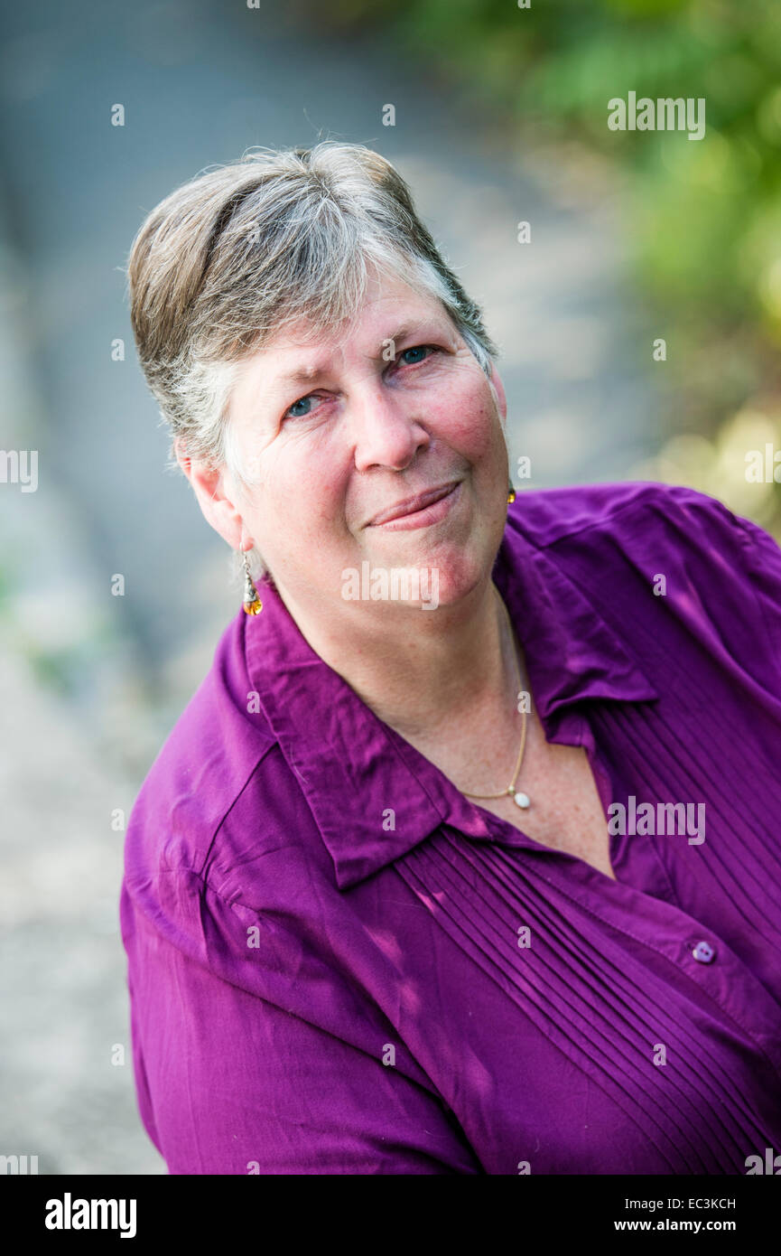 Female university professor uk hi-res stock photography and images - Alamy