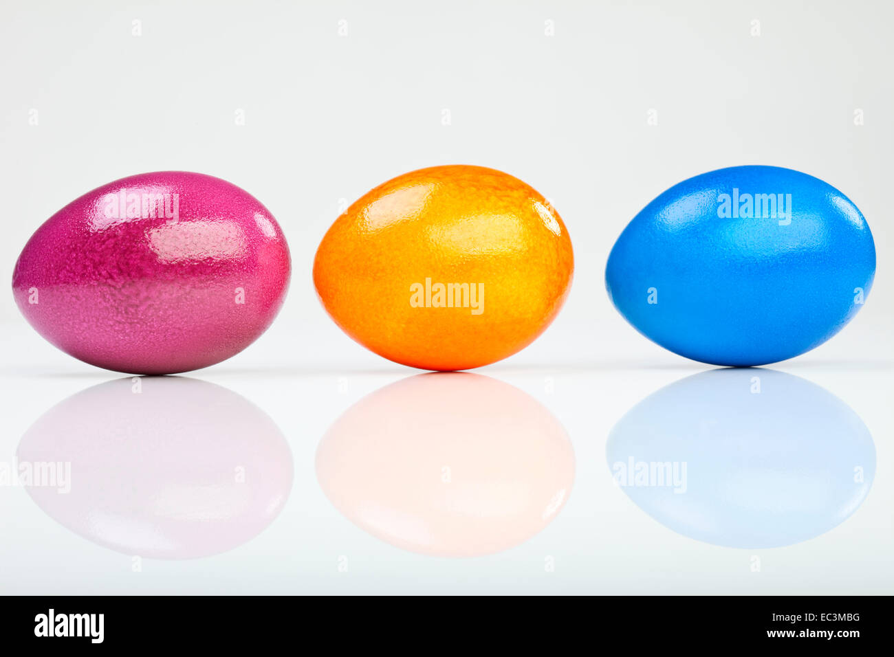 Colorful easter egg hi-res stock photography and images - Alamy