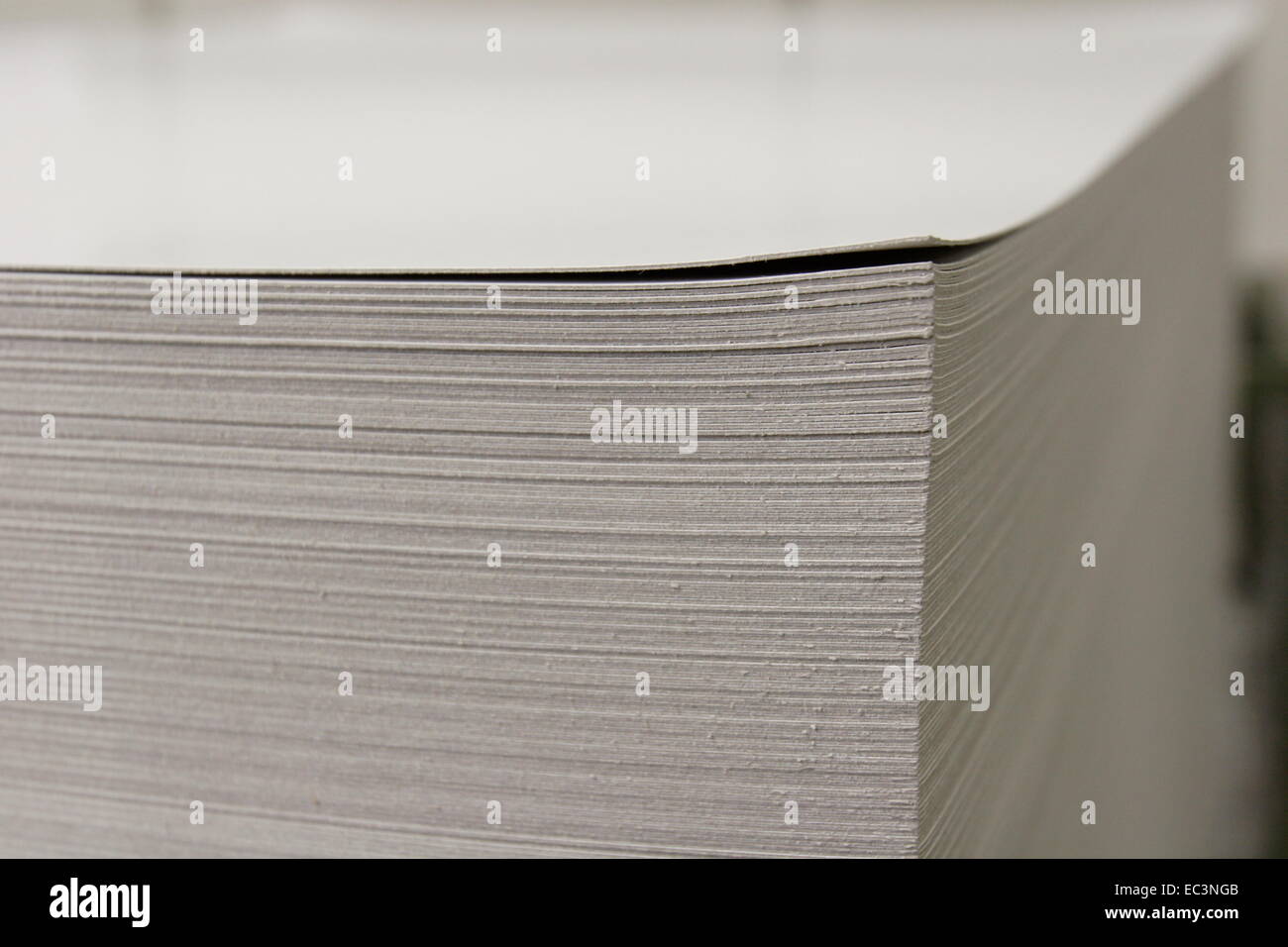 Pack of sheets hi-res stock photography and images - Alamy