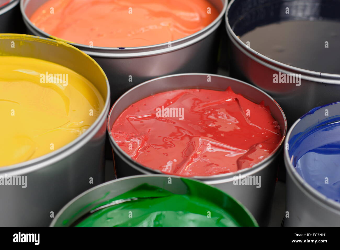 Paint bin hi-res stock photography and images - Alamy