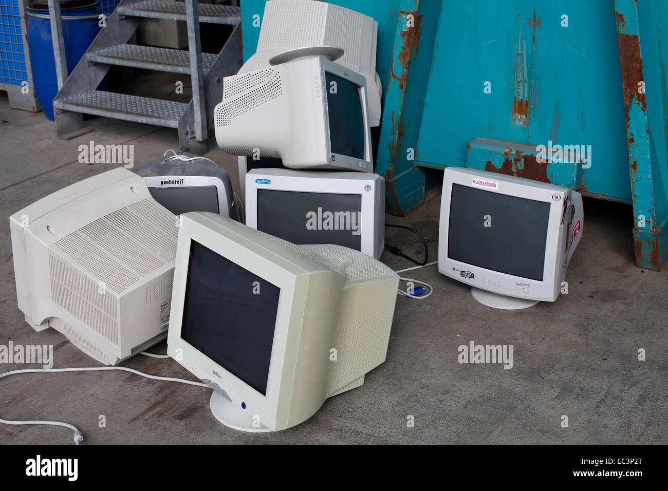 Old Computer Stock Photos & Old Computer Stock Images - Alamy