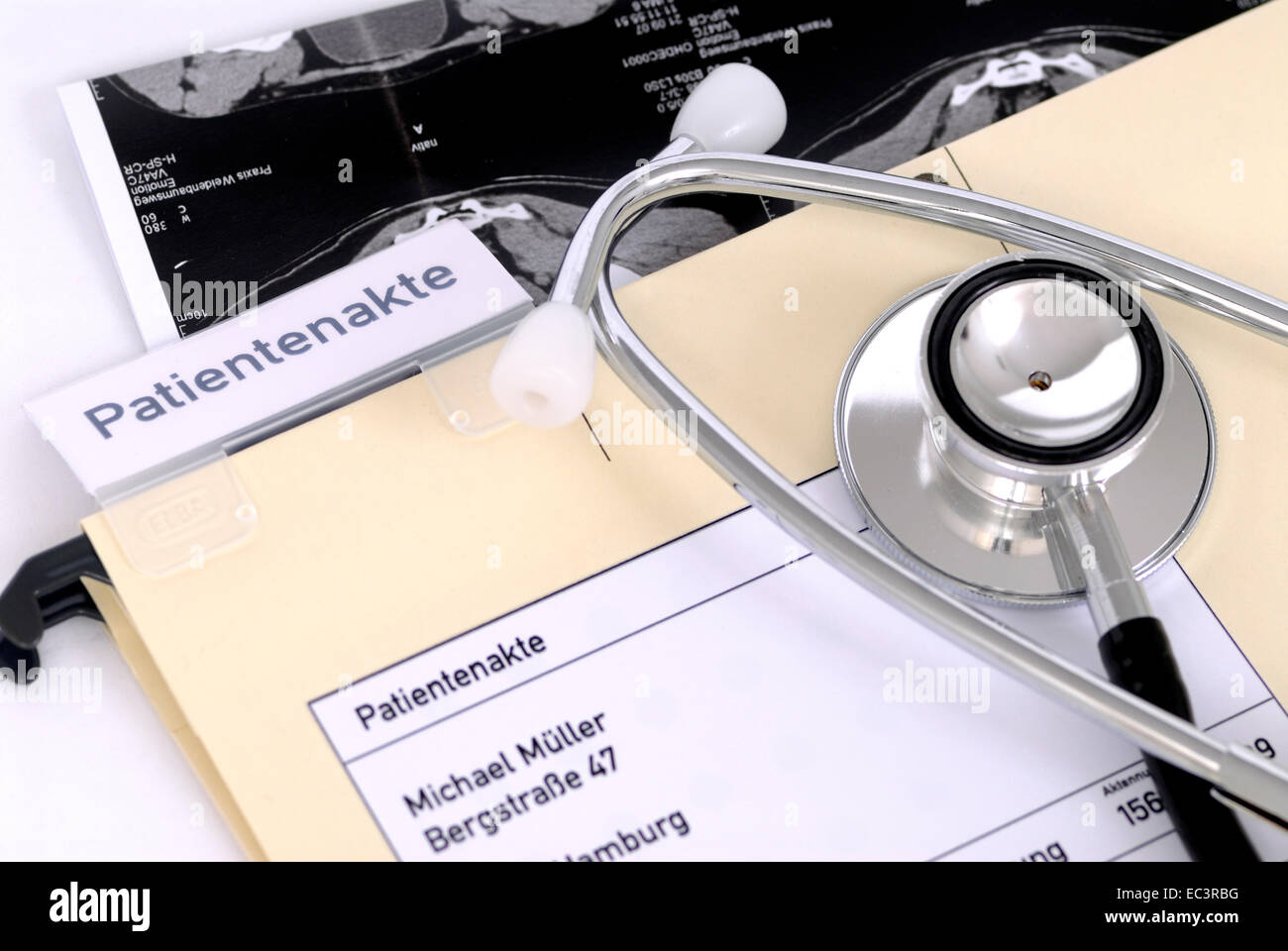 Hospital patient files hi-res stock photography and images - Alamy