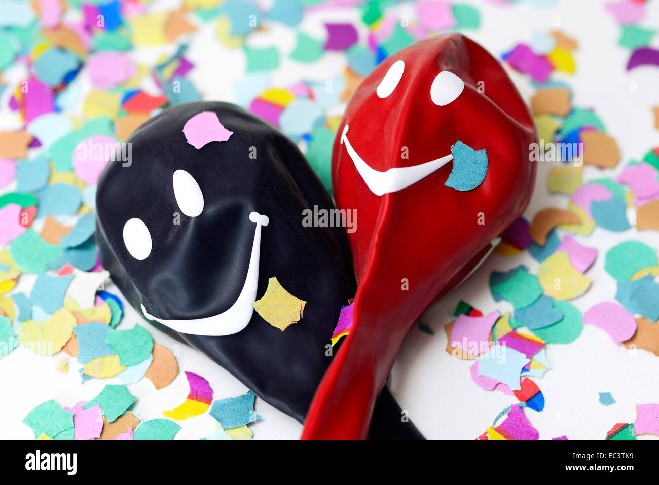 Smiley balloon hi-res stock photography and images - Alamy