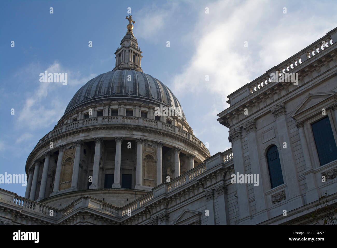 Dome of St Paul's Cathedral, Ludgate Hill, City of London, England, UK ...