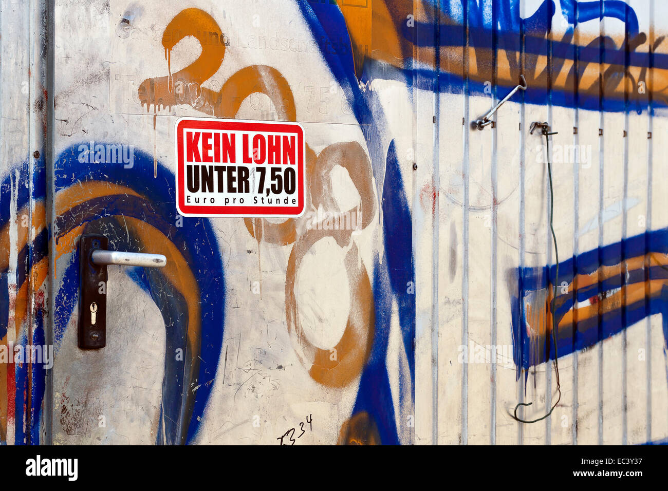 Dumping sites hi-res stock photography and images - Alamy