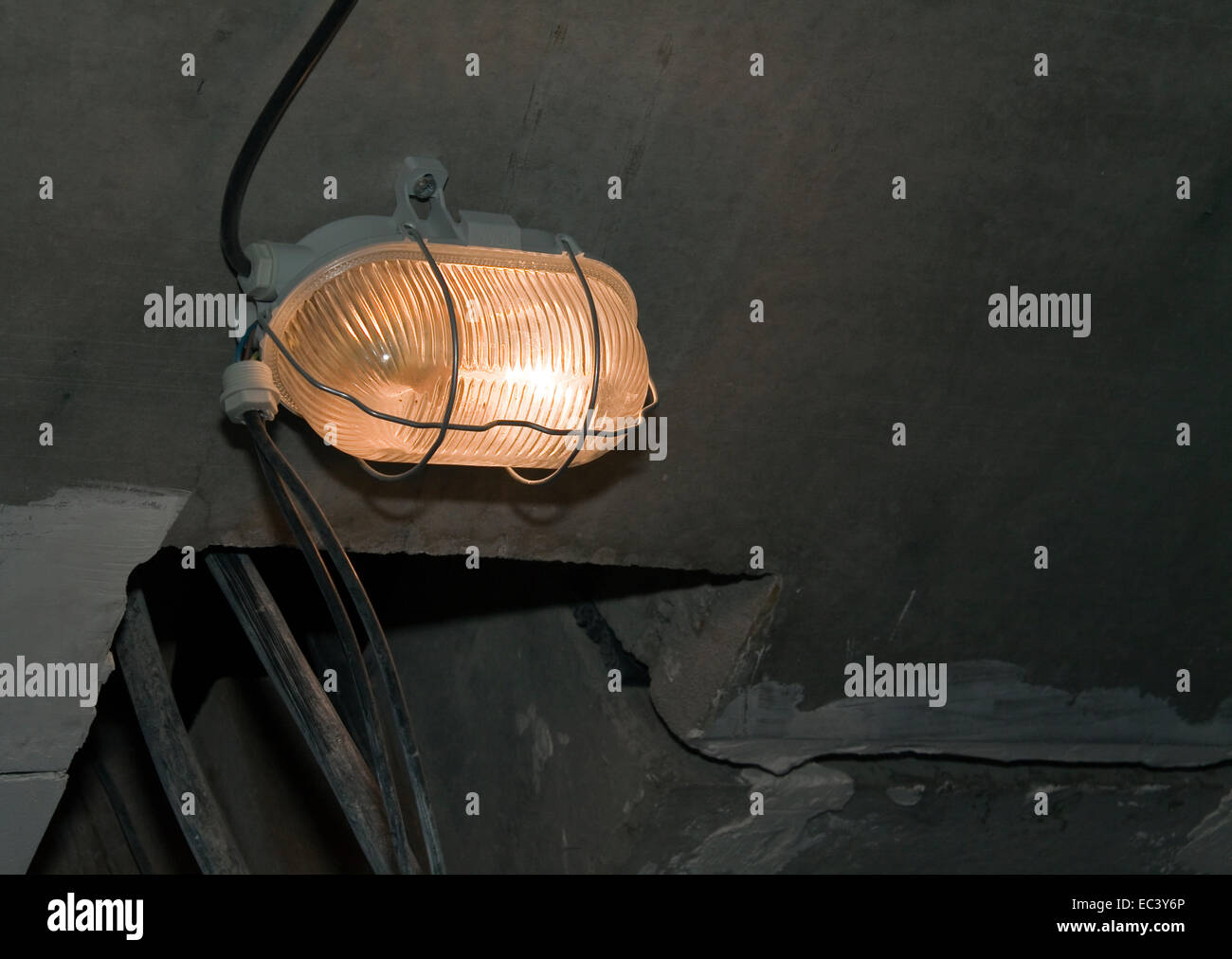 Concrete dome technology hi-res stock photography and images - Alamy