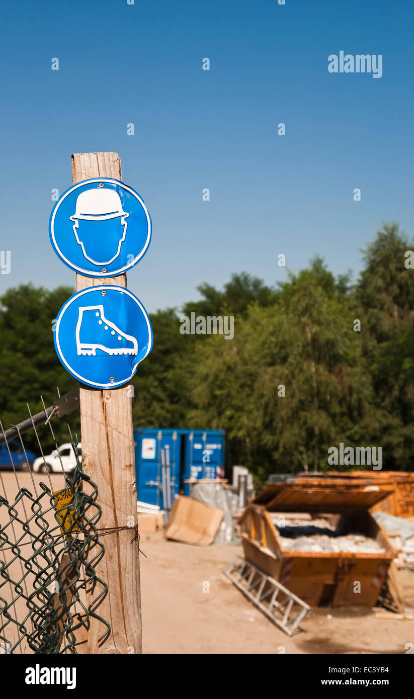 Index at the entrance to a building site Stock Photo - Alamy